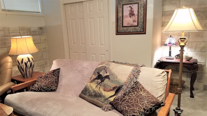 Charles Russell Suite At The Museum House - Cheyenne, WY