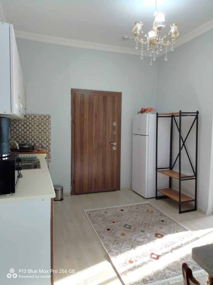 öZel Bahçe/3 Banyo/5 Yatak Odası/balkon/oturma Oda - Istanbul