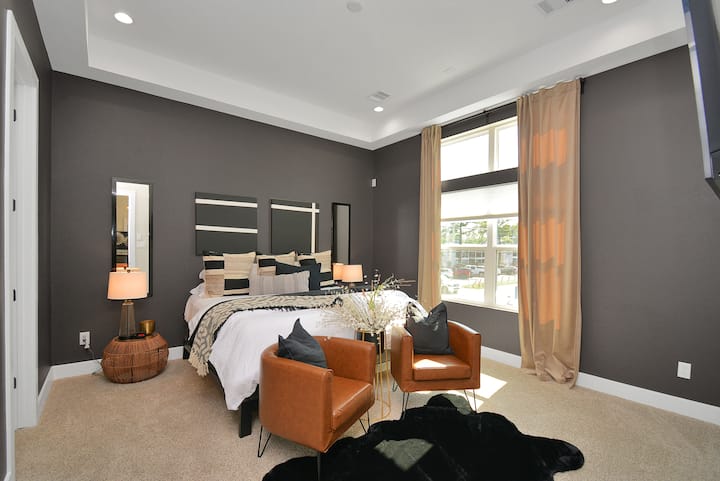 Illusion House - Quick Drive To Airport & Malls - Houston, TX