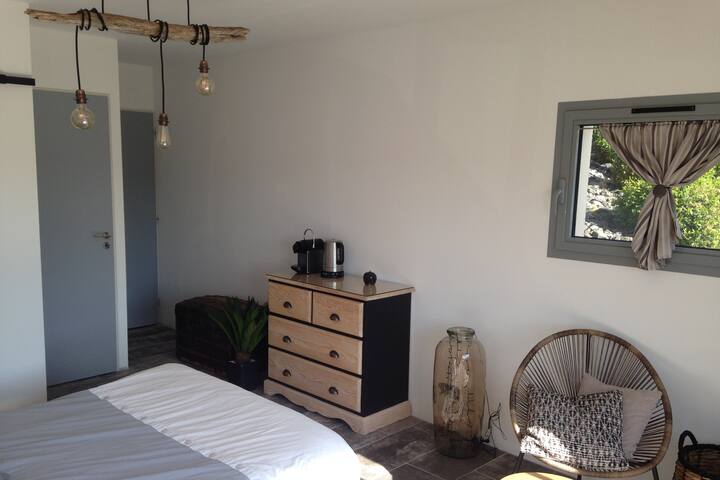 Agréable Et Lumineuse Chambre D'hôte En Ardèche - Privas