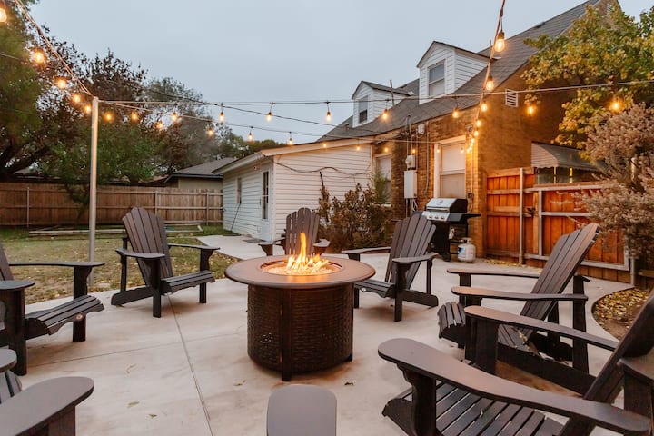 Charming 3/2~on The Park~walk To Tech~blue Topaz! - Lubbock, TX