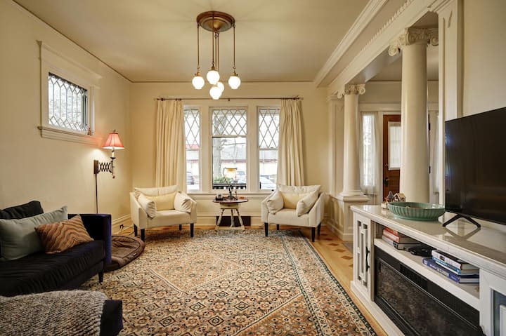 Beautiful Historic Home Proximate To Downtown - Missoula, MT