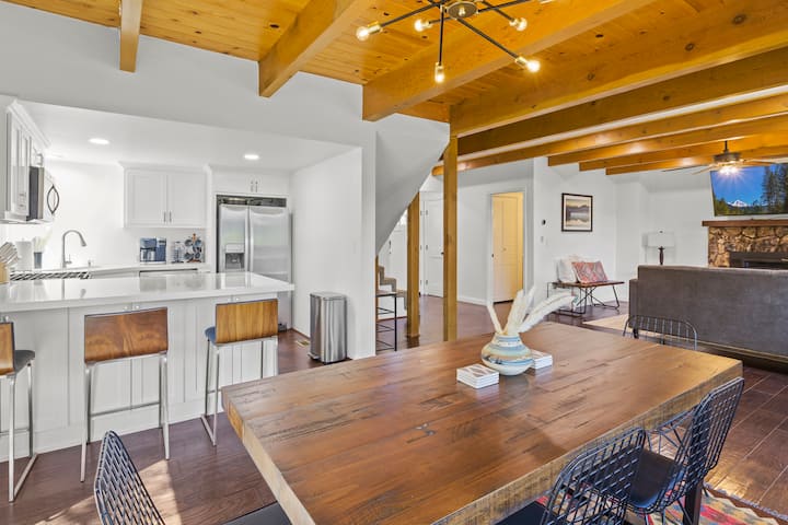 Modern Cabin With Endless Mountain Views! - Green Valley Lake, CA