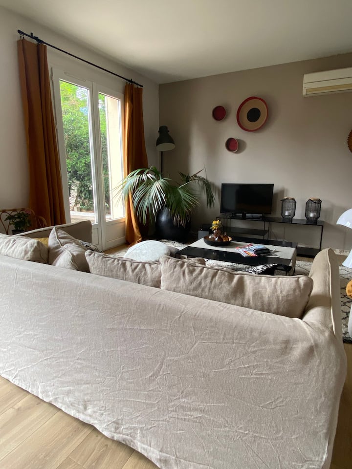 Petite Villa Climatisée Avec Piscine - Avignon