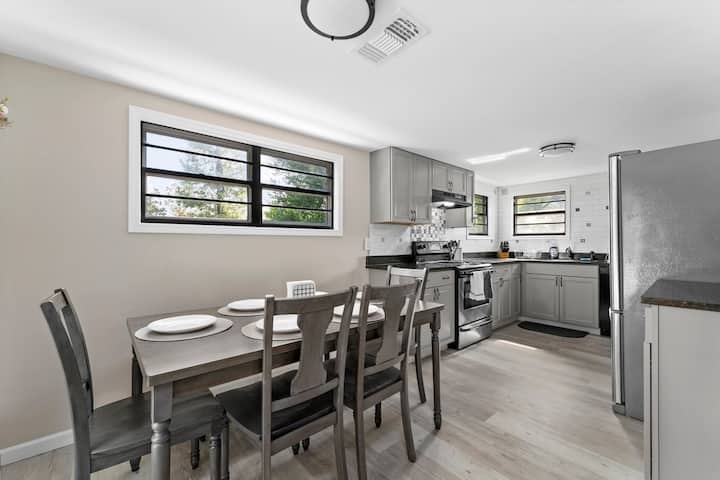 Immaculate Retreat! Short Walk To St Andrews Bay - Panama City, FL