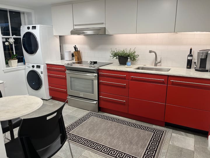 Spacious Woodley Park Flat - Bethesda