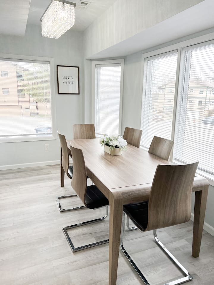 Modern All White Suite 2 - Anchorage, AK