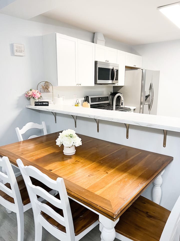 2br 1ba Spacious Modern Suite 4 - Anchorage, AK