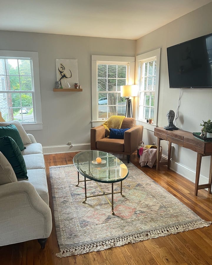 1br-1ba Boho Chic Guest House In Historic District - Dalton, GA