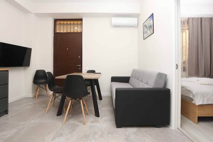 Central Hidden Gem 1bdr Self Check-in/ 26/3-4 - Yerevan