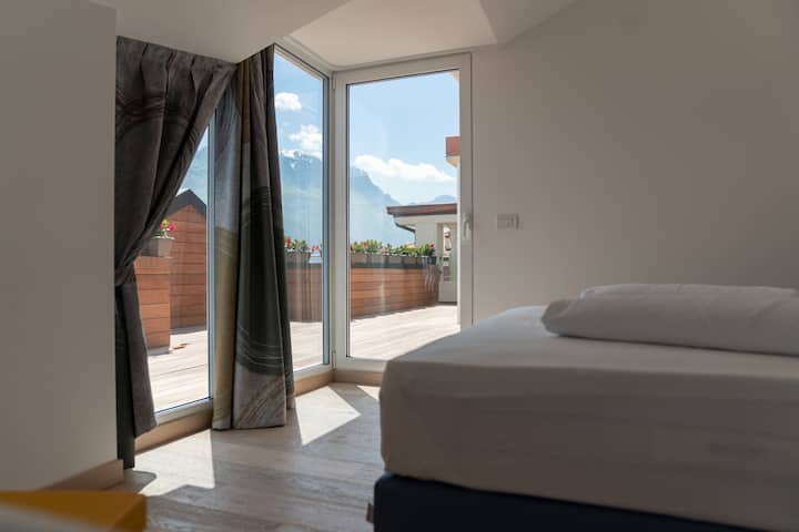 Leel, Romantic Luxury Suite With Spacious Terrace - Riva del Garda