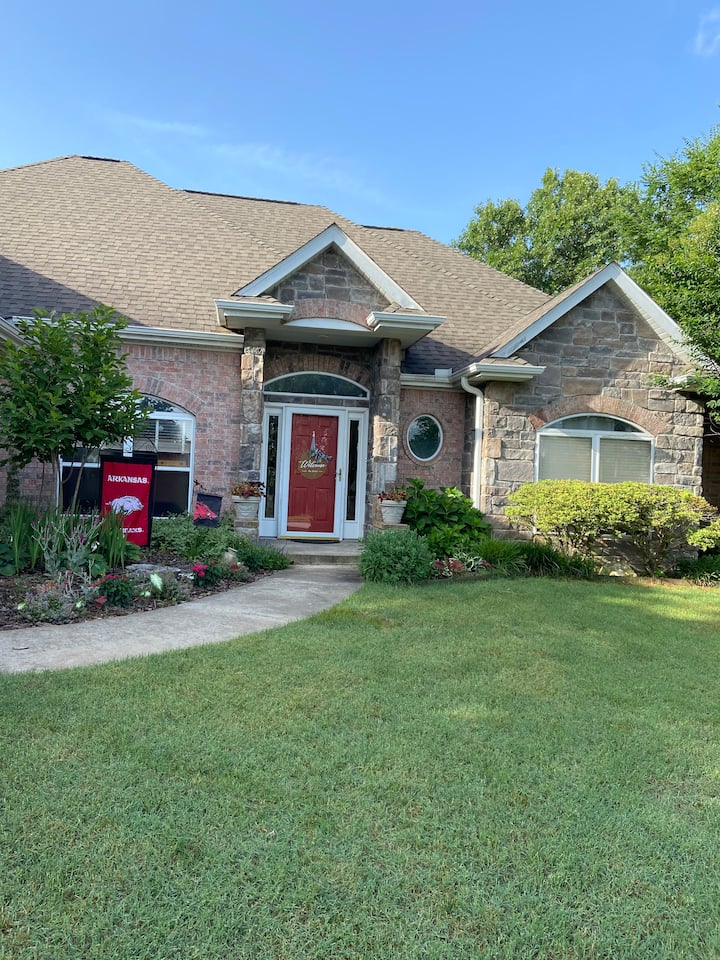 Private 2 Bedroom Suite In Quiet Neighborhood - Fayetteville, AR