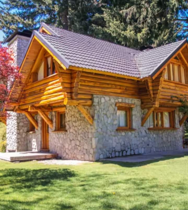 Combo Cabañas Excelente Ubicación - Villa La Angostura