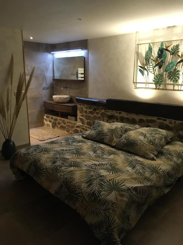 La Chambre Des Belins, Chambre D’hôtes De Charme. - Tarare