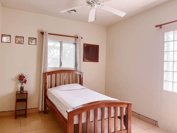 The Happy Coconut Resort: Private Room - Nicaragua