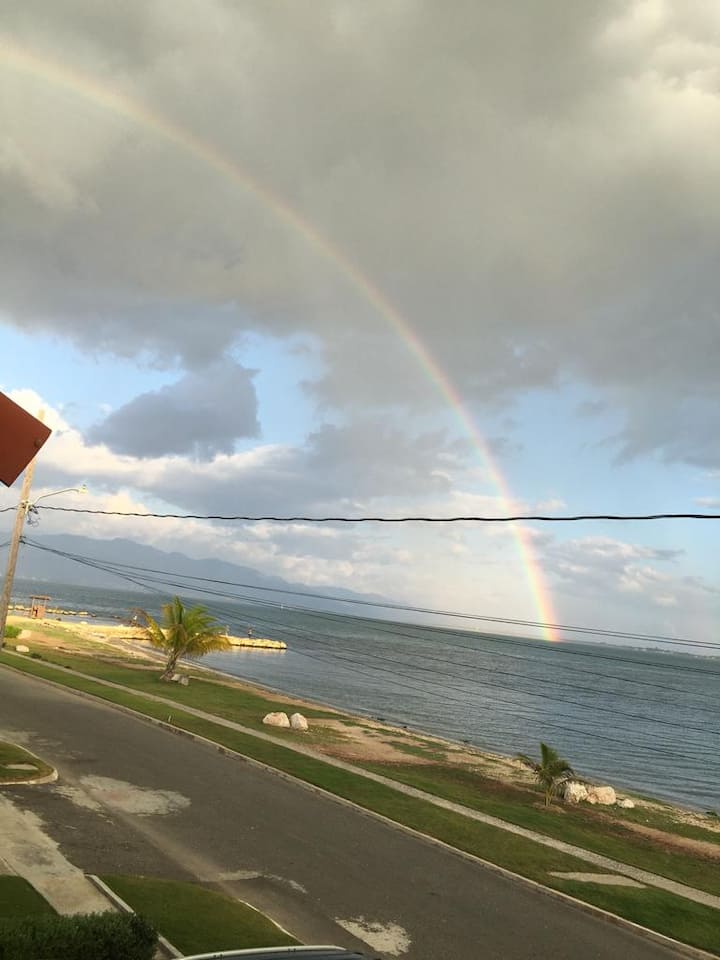 Pon Di Sea Front *Pool*ac*gated* - Jamaica