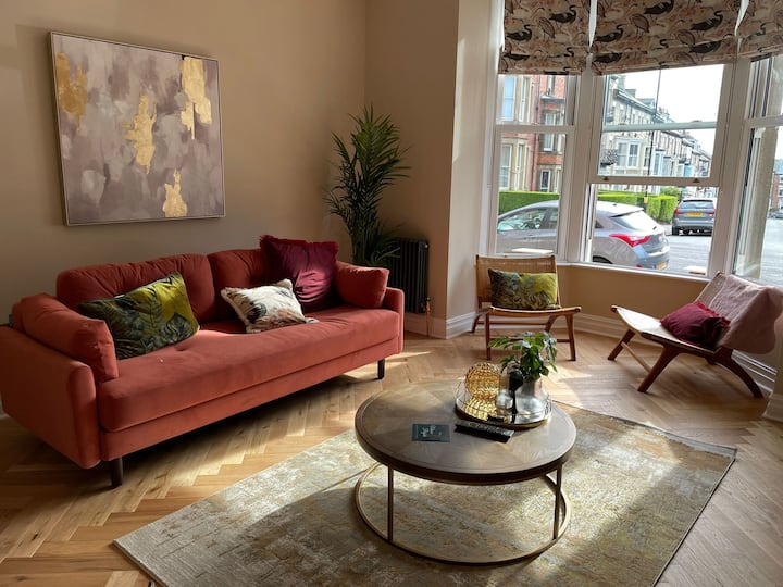 The Heron Suite At Maison Mouettes - Duplex, Patio - Whitby, UK