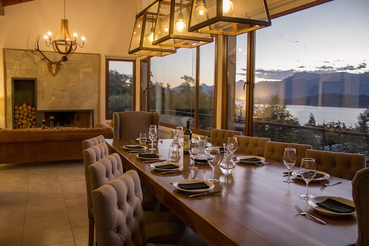 Moderna  Casa Barrio Bahia Montaña - Villa La Angostura