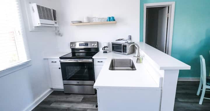 Resort View Family Suite - Islamorada, FL