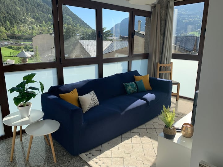 Casa Tremat - Spacious 2br In Quiet Old Encamp - Andorre
