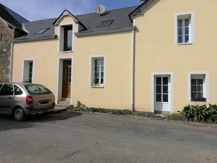 Maison Chaleureuse Pour Se Reposer à La Campagne - Musée Robert Tatin