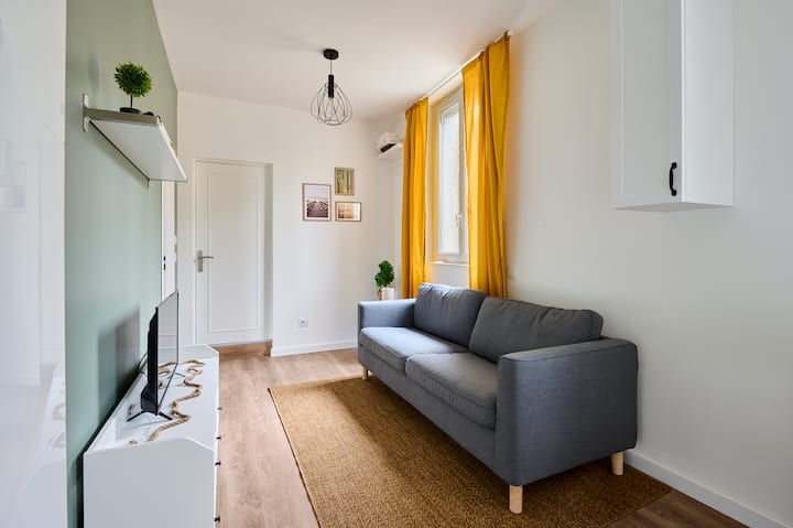 Le Bacquin : À Deux Pas De La Gare - Côte-d'Or