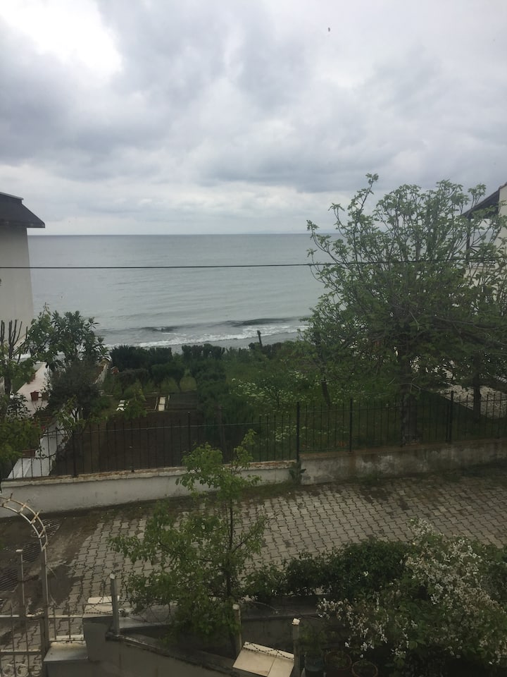 Denize Sıfır 3 Katlı Full Eşyalı Triplex Villa - Tekirdağ