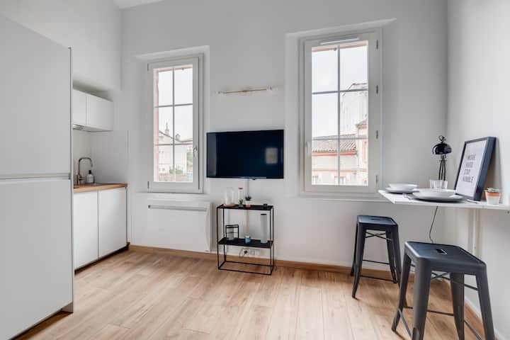 Le Cocon Design - Métro à 5 Min à Pied, Busca - 툴루즈