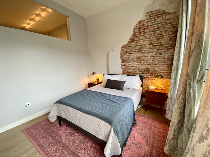 Stylish Downtown Loft – Prime Location | A/c - Portland, ME