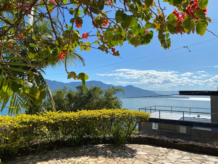 Refúgio Encantador Com Vista Para  Mar Em Ilhabela - Ilhabela