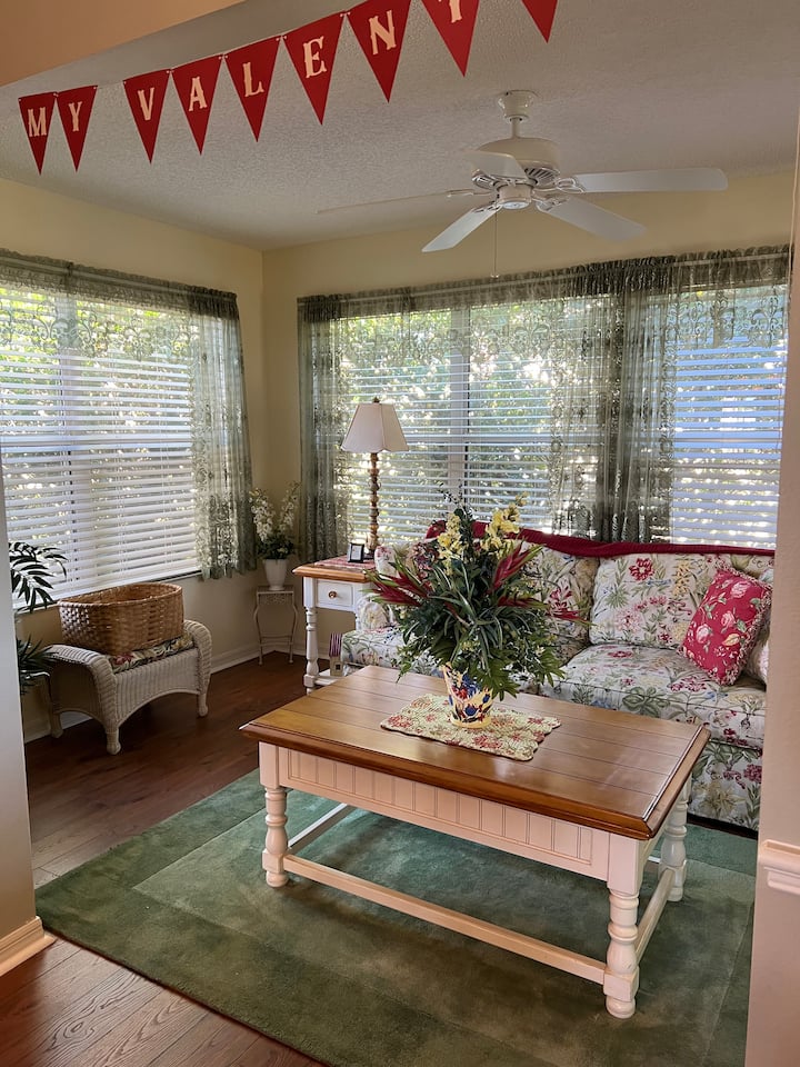 Florida Cottage  Home  - Weekly And Monthly Rental - The Villages, FL