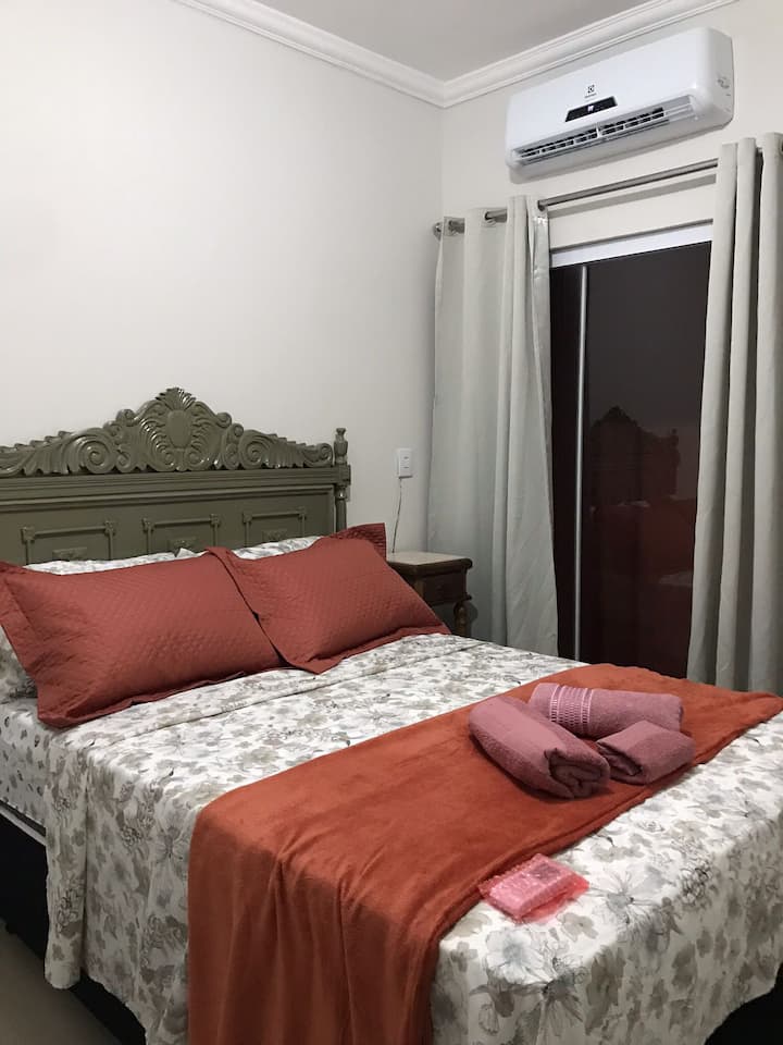Casa 3/4 Suite/ Ar Cond Local Privileg. - Uberlândia