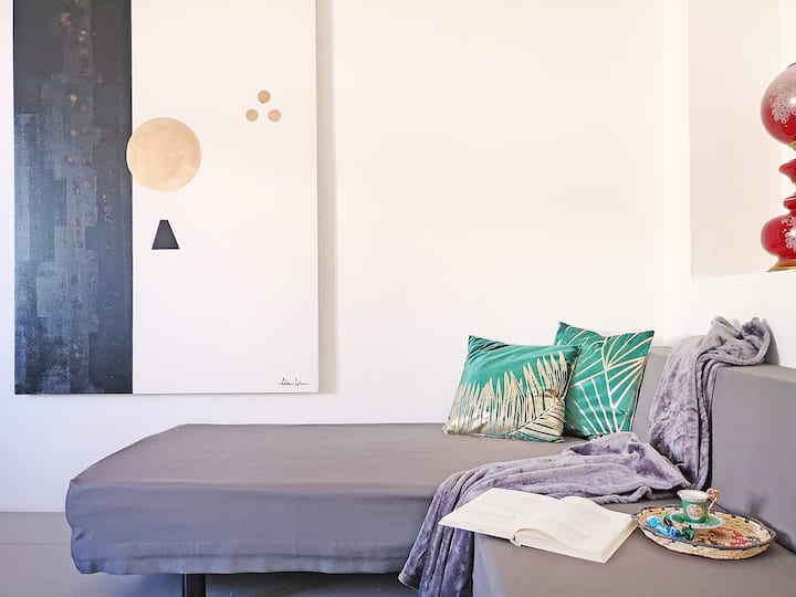 Art Gallery Apartment Whit Terrace - Olbia