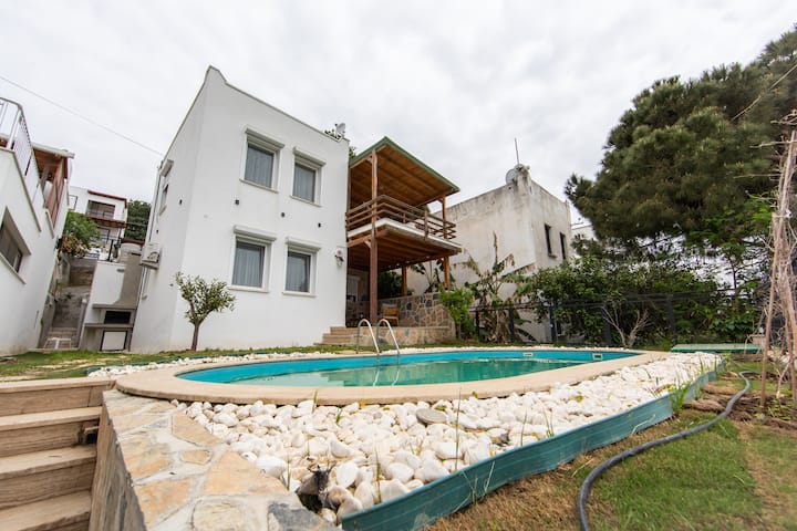 Villa With Private Pool And Garden In Bodrum - Turgutreis