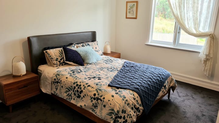 Lilydale Cottage - Comfy Queen Bed - Castlemaine
