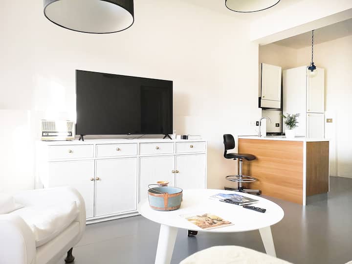 Bright Apartment Near City Center - Olbia