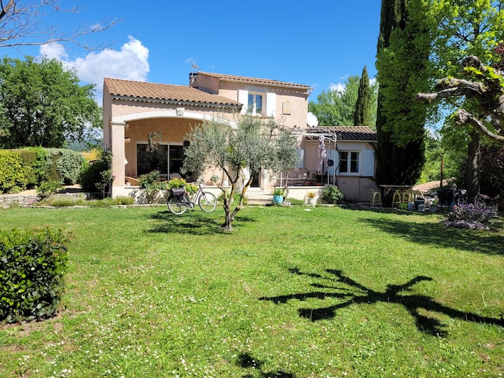 Villa La Treille 
Avec Piscine - Manosque