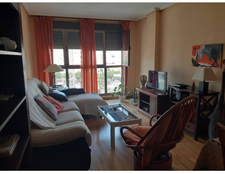 Agradable Habitación En Almería. Buena Ubicación. - Almería
