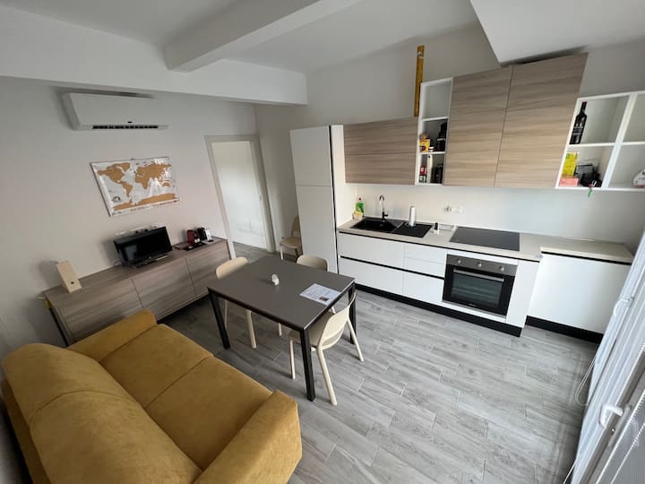 Appartamento In Zona Navile A Bologna. - Bologna