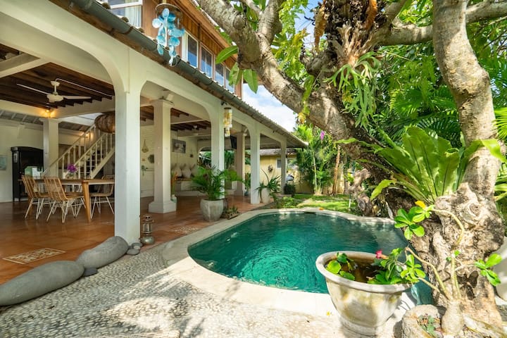 Cosy 2 Br Villa With Pool 300 M To Canggu Beach - Kuta