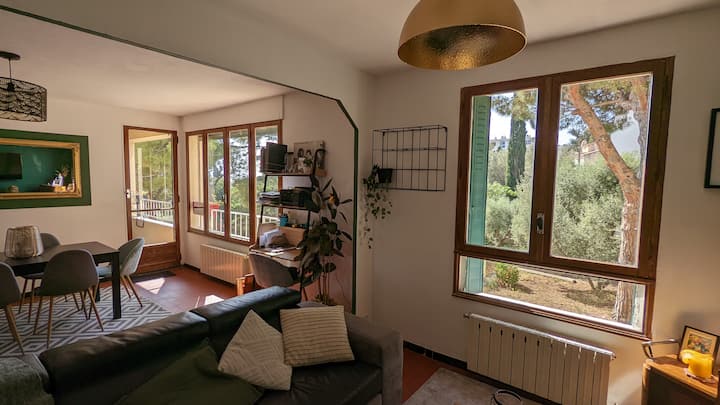 Bel Appartement Au Calme Et Très Bien Situé ! - Cassis