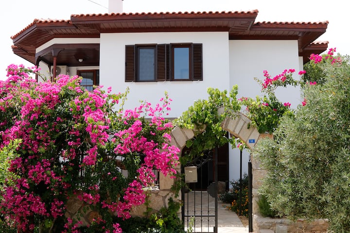 3+1 Deniz Ve şEhir Manzaralı, Müstakil Konut - Datça