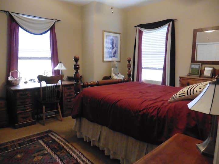 Lovely 1 Bedroom With Private Bath In Ranch Home - Longmont, CO