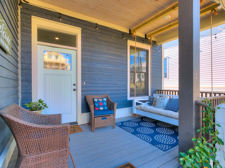 Texas Sized Comfort | 2 Living Areas - Carlton Landing