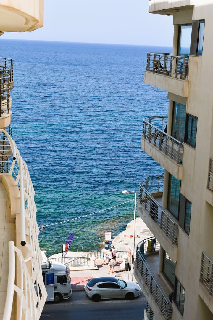 Sliema Seaview Apt With An Outstanding Location! - La Valeta