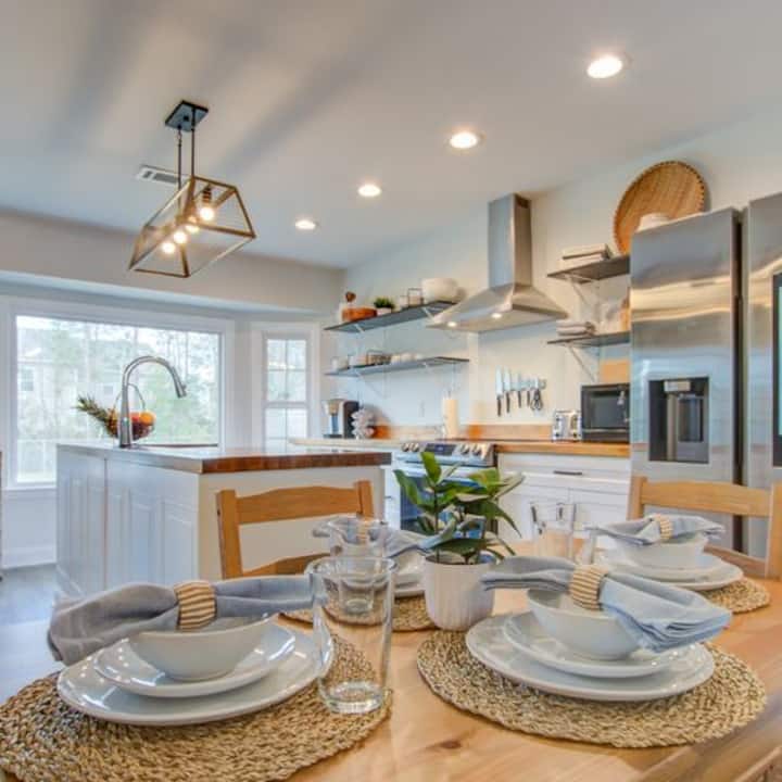 Charleston Charmer: King Bed And Ensuite In Master - North Charleston