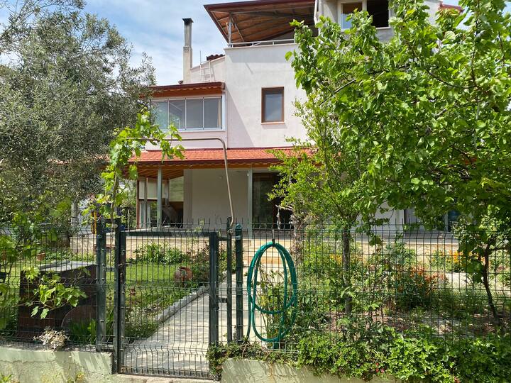 İZmir - Dikili Müstakil Bahçeli Yazlık Ev - Dikili