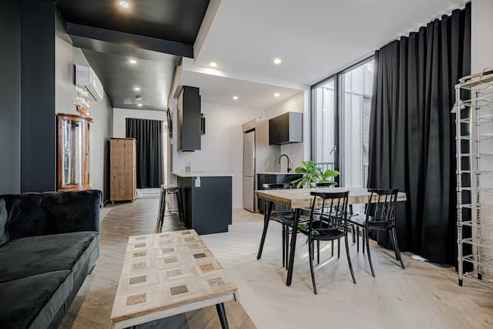 Le Black & White - Vieux-terrebonne - Terrebonne