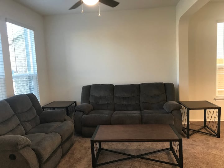 Master Bedroom Attached Bathroom - Elgin, TX