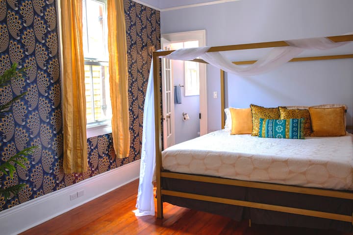 Bywater Garden Oasis With Free Parking - New Orleans, LA